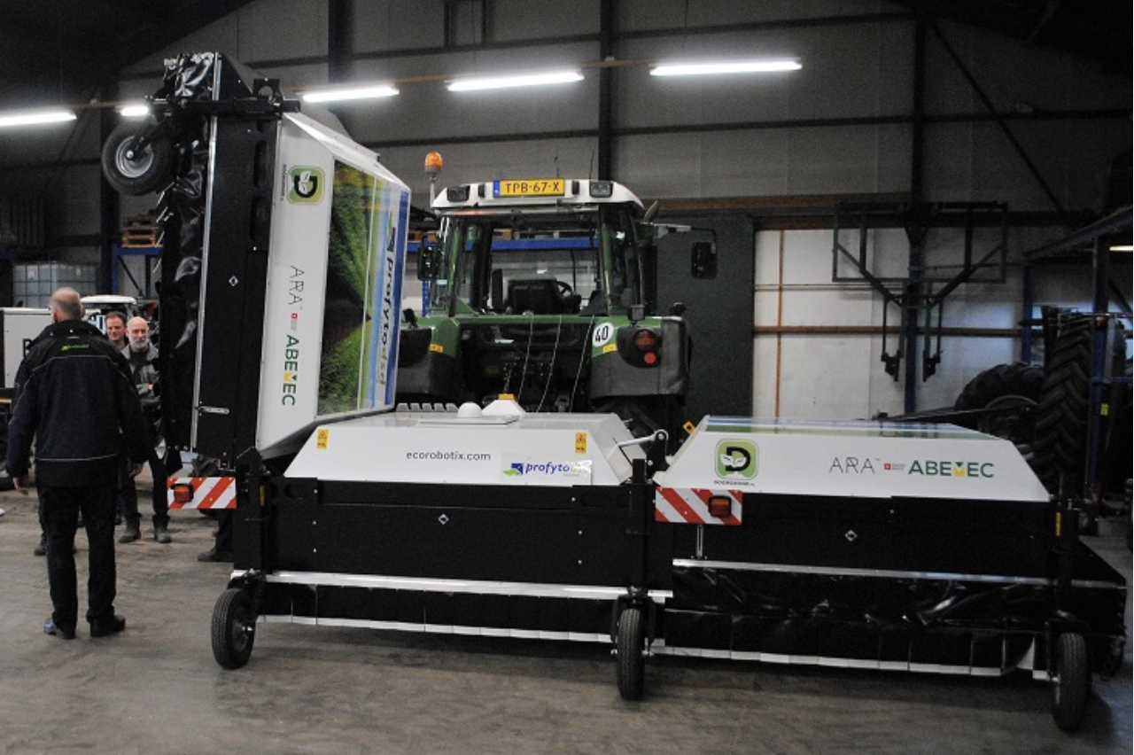 Eerste ecoRobotix-spotsprayer draait bij Profytodsd | Schoon Water